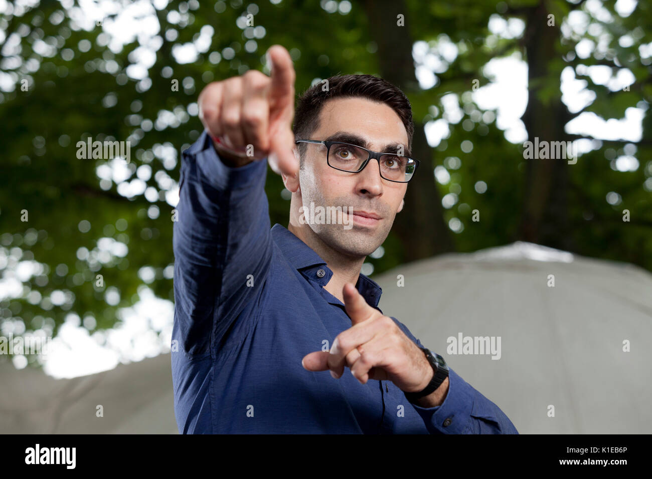 Storyboard artist hi-res stock photography and images - Alamy