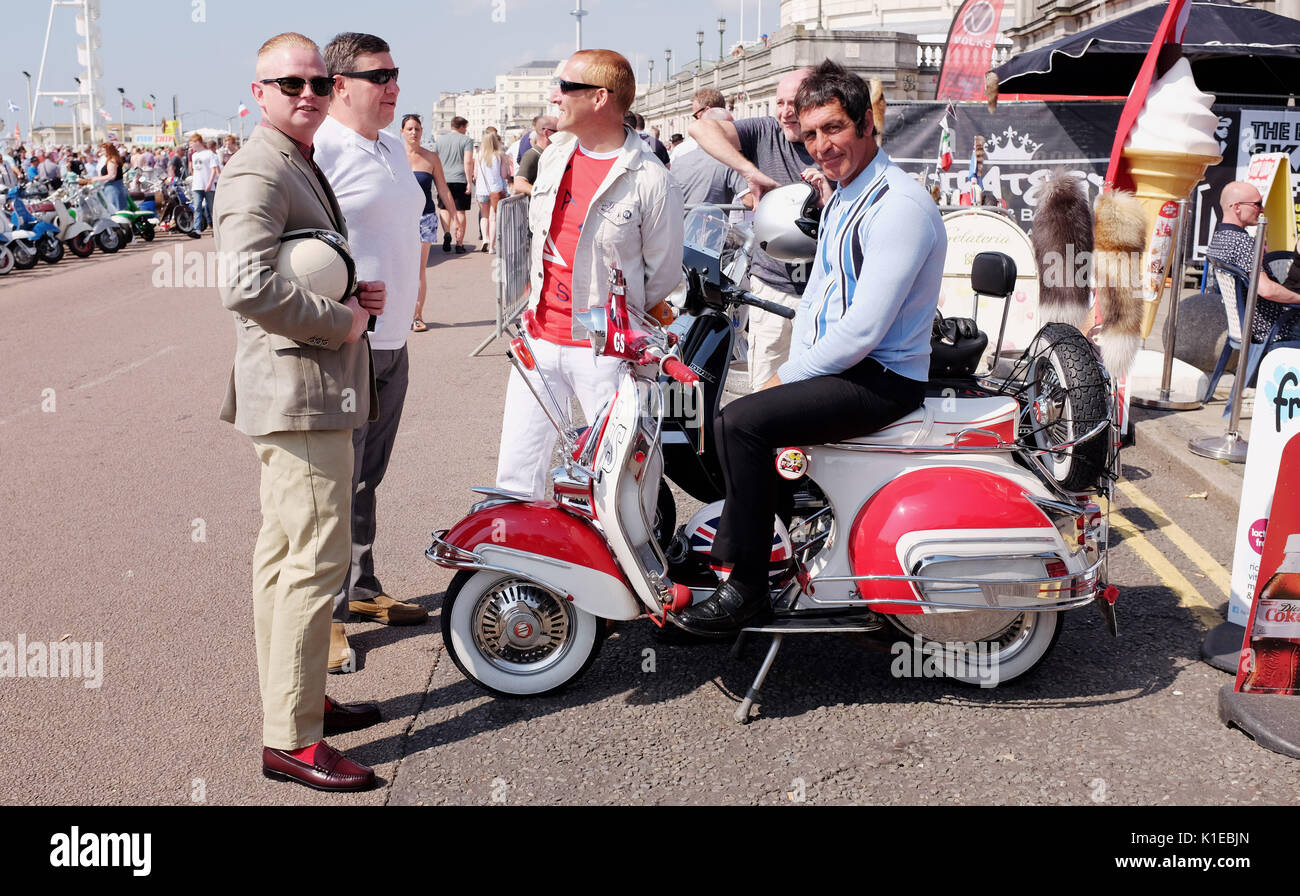 Mods and rockers 1960s hi-res stock photography and images - Alamy