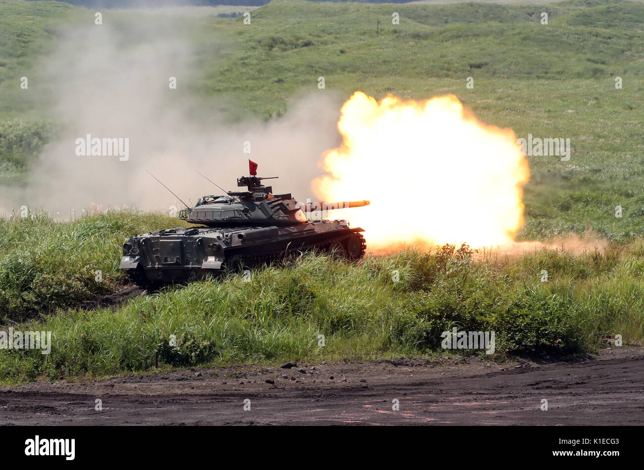 Gotemba, Japan. 27th Aug, 2017. A tank of Japan's Ground Self-Defense ...