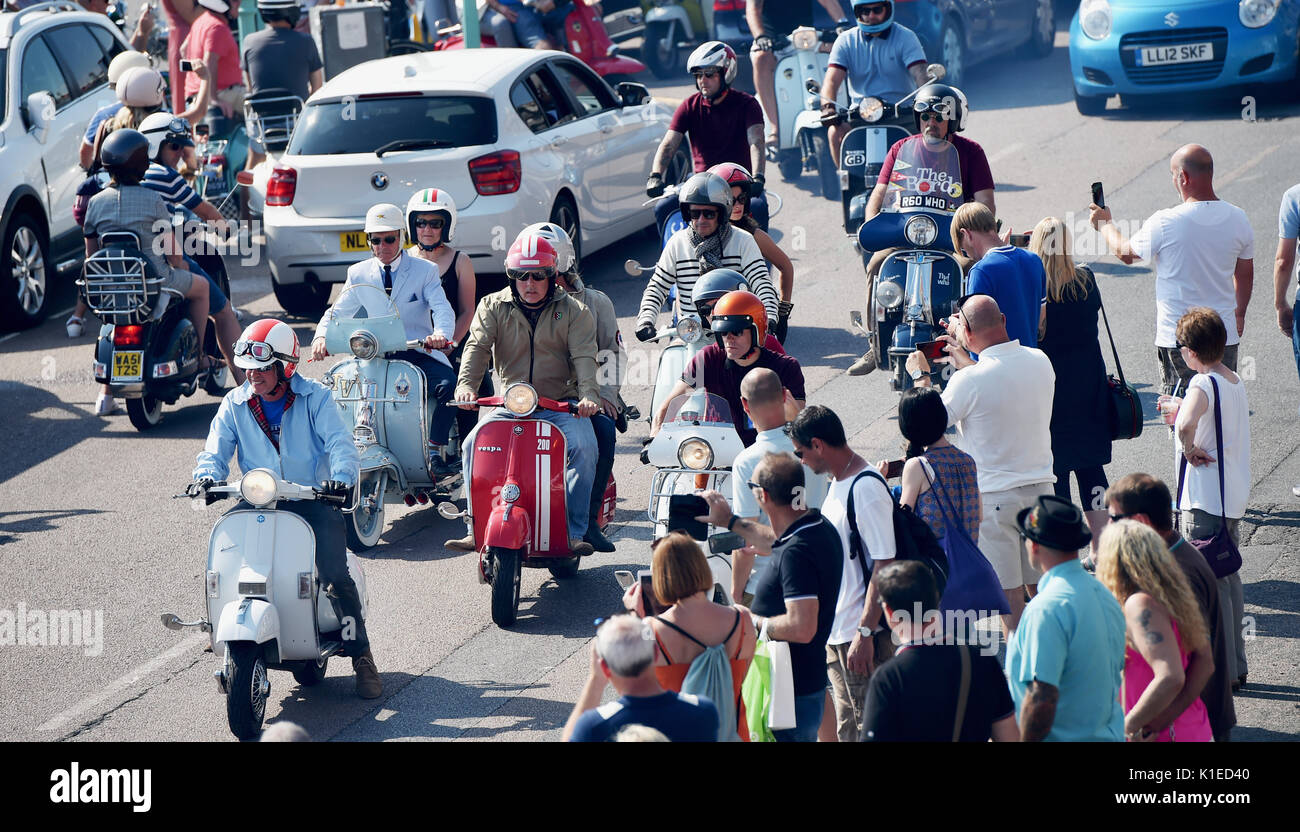 Brighton mod weekender hi-res stock photography and images - Alamy