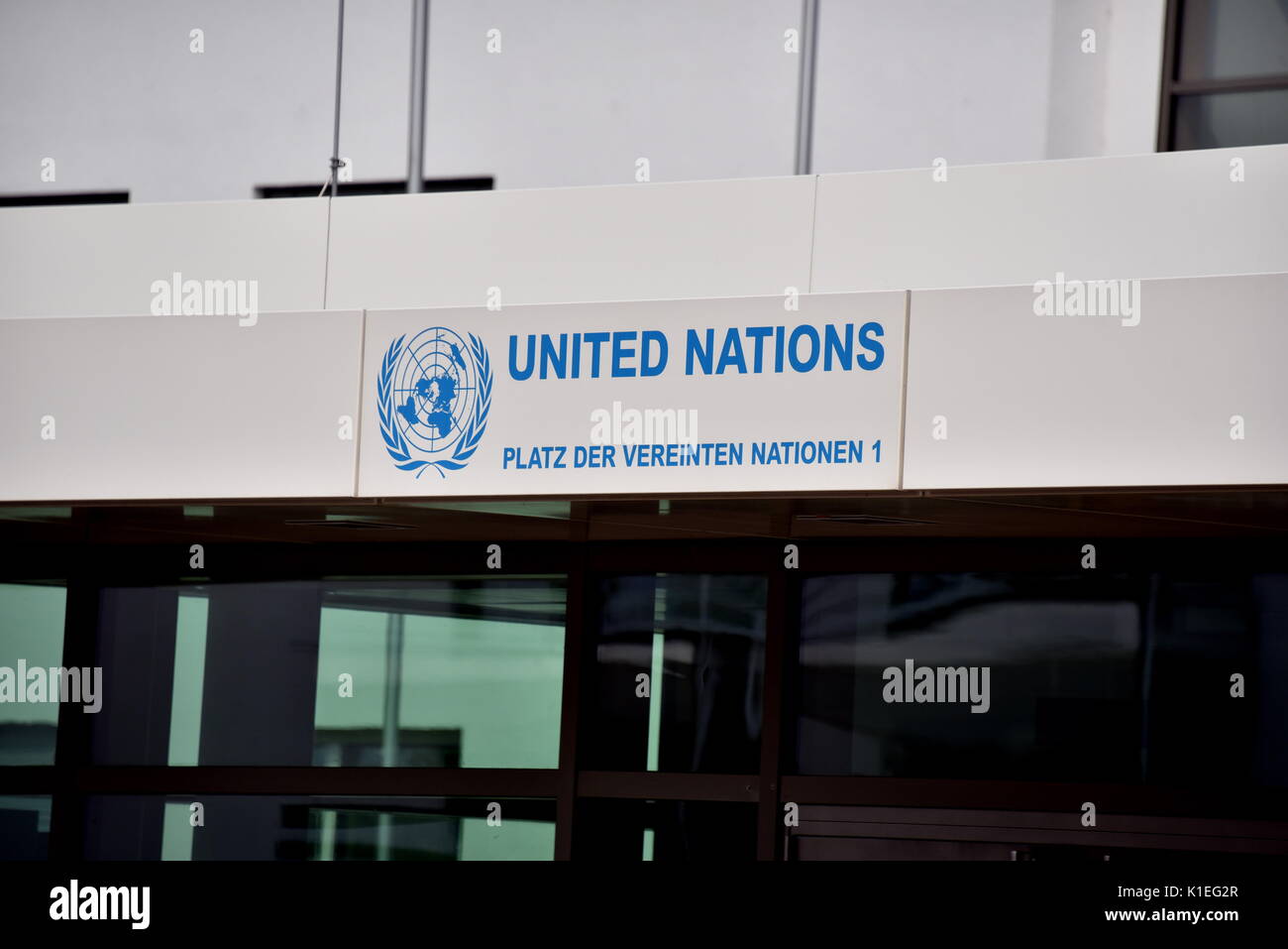 United nations campus hi-res stock photography and images - Alamy