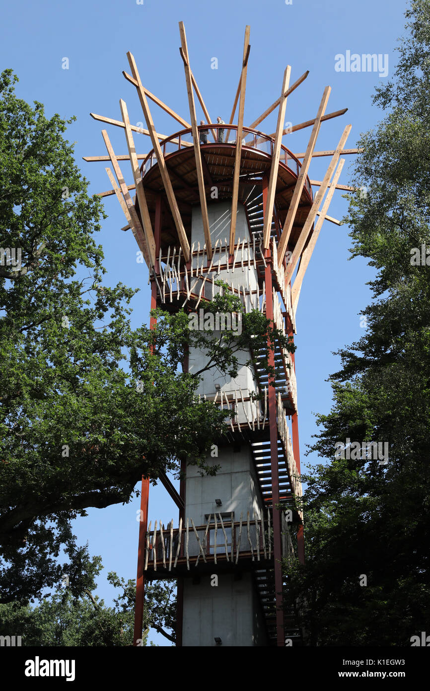 35 meter high hi-res stock photography and images - Alamy