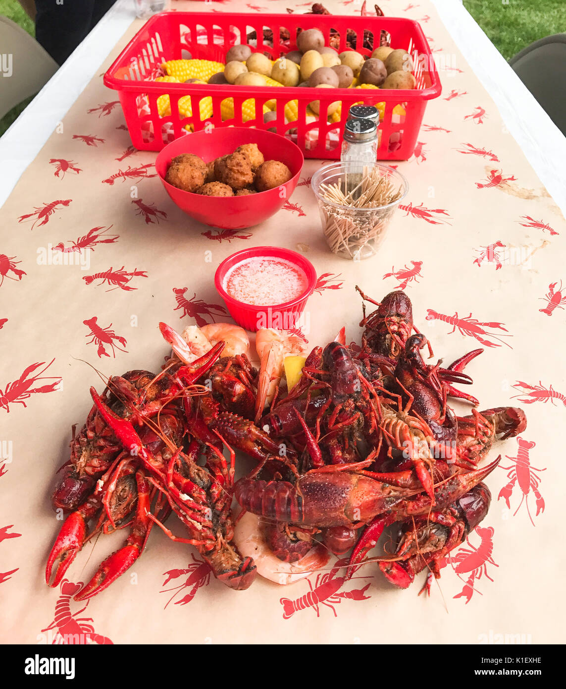 Spread on table hi-res stock photography and images - Alamy