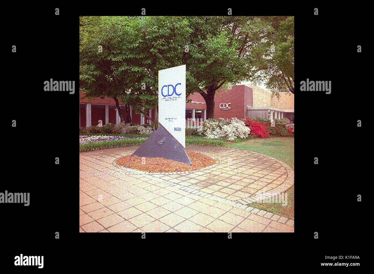 1999 sign hi-res stock photography and images - Alamy