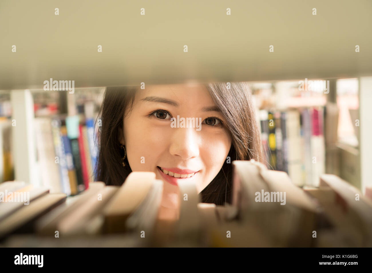 asian girl in library Stock Photo - Alamy
