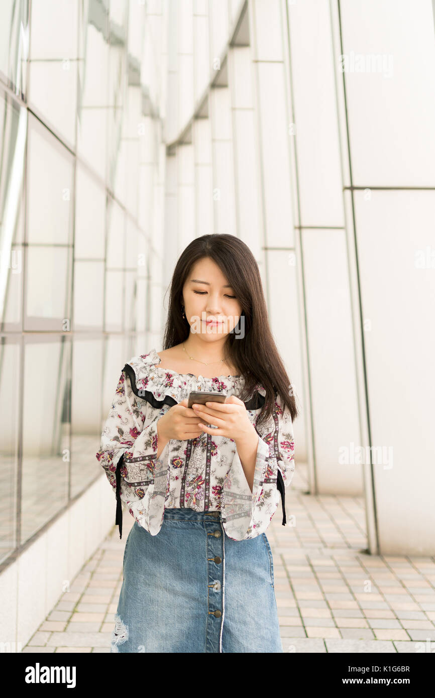 Asian student library hi-res stock photography and images - Alamy