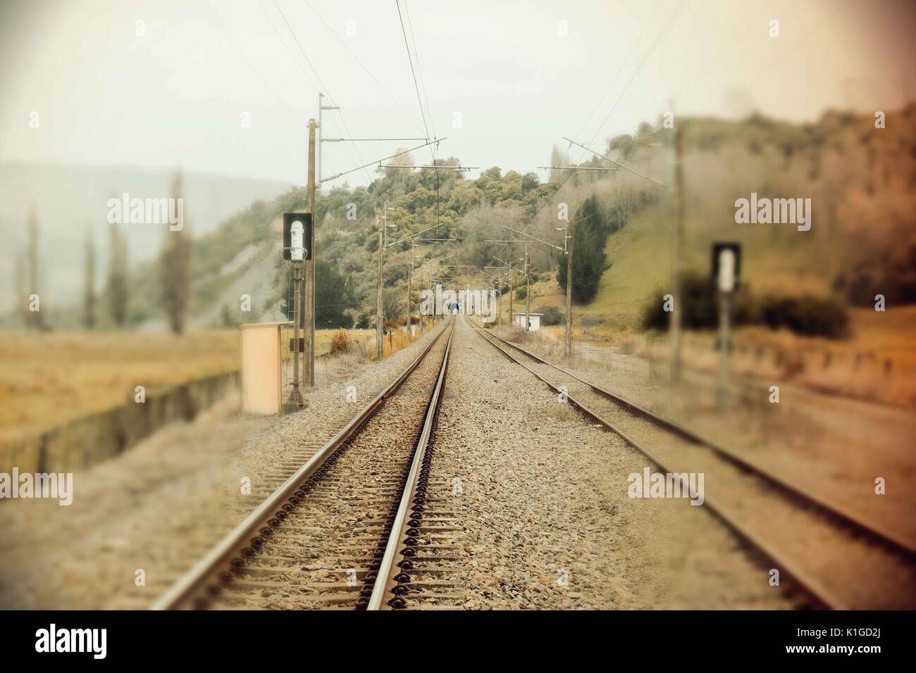 Trackside signals hi-res stock photography and images - Alamy