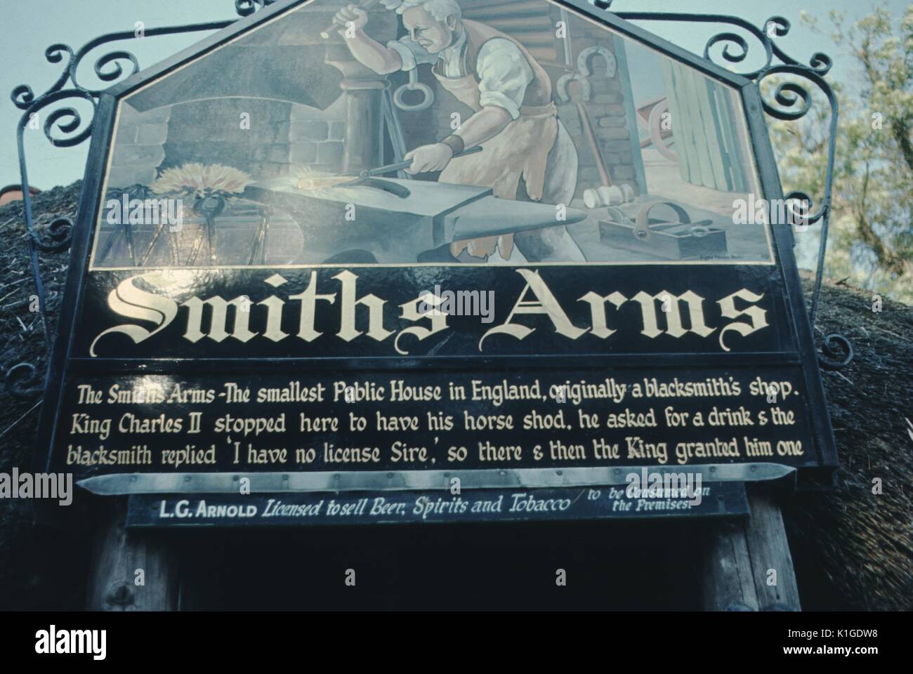 Smiths food king sign hi-res stock photography and images - Alamy