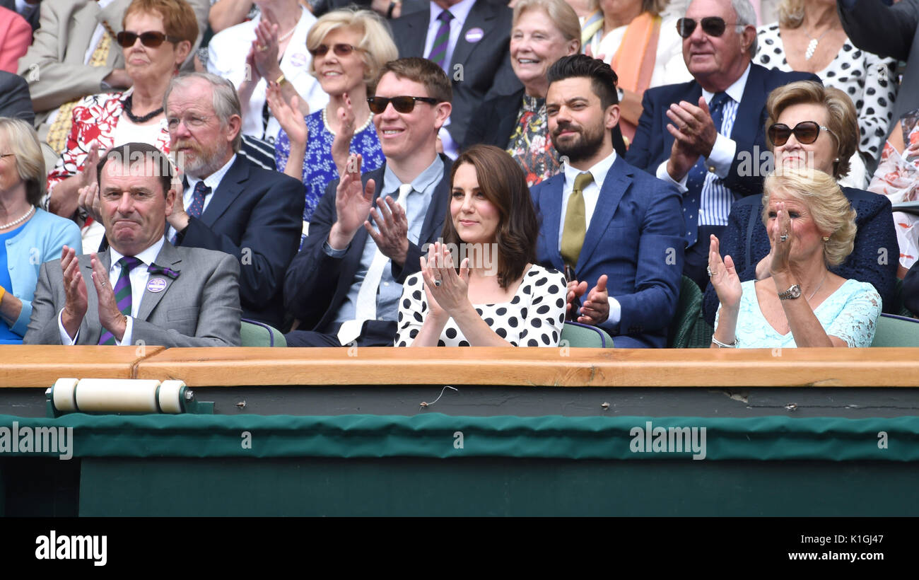 Photo Must Be Credited ©Alpha Press 079965 03/07/2017 Bill Bryson Sam ...