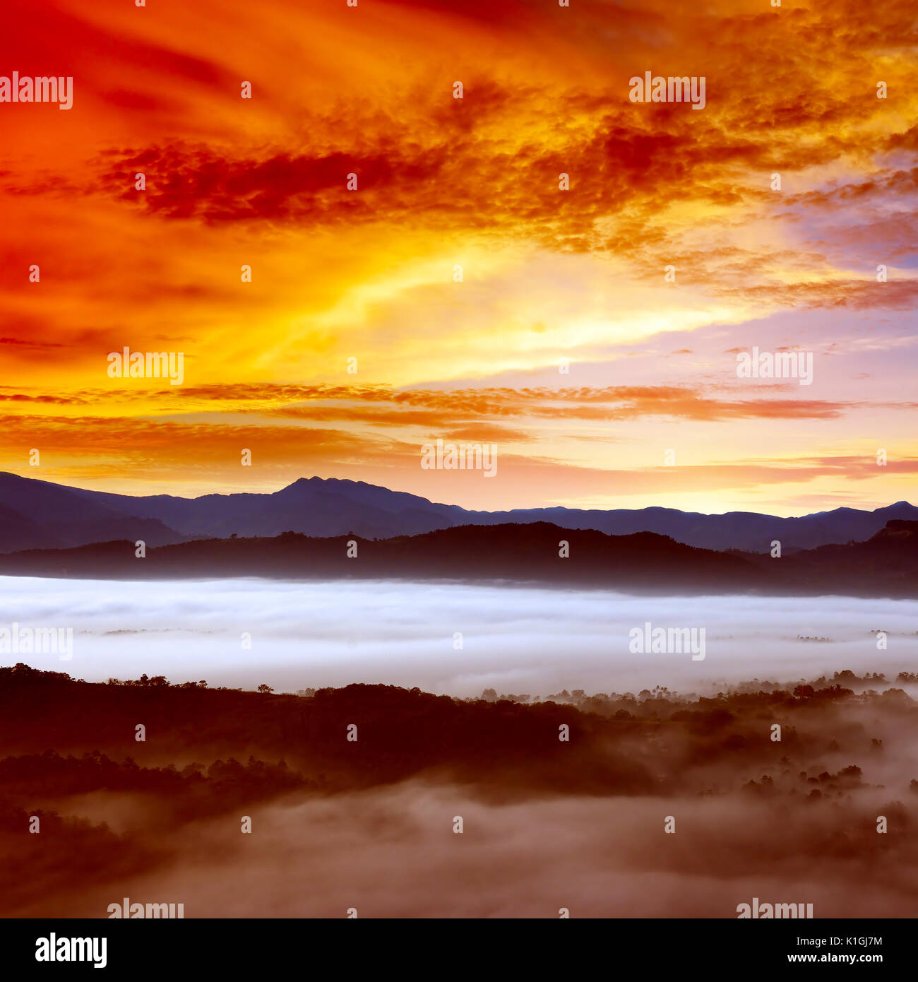 Mist cloud in sky hi-res stock photography and images - Alamy