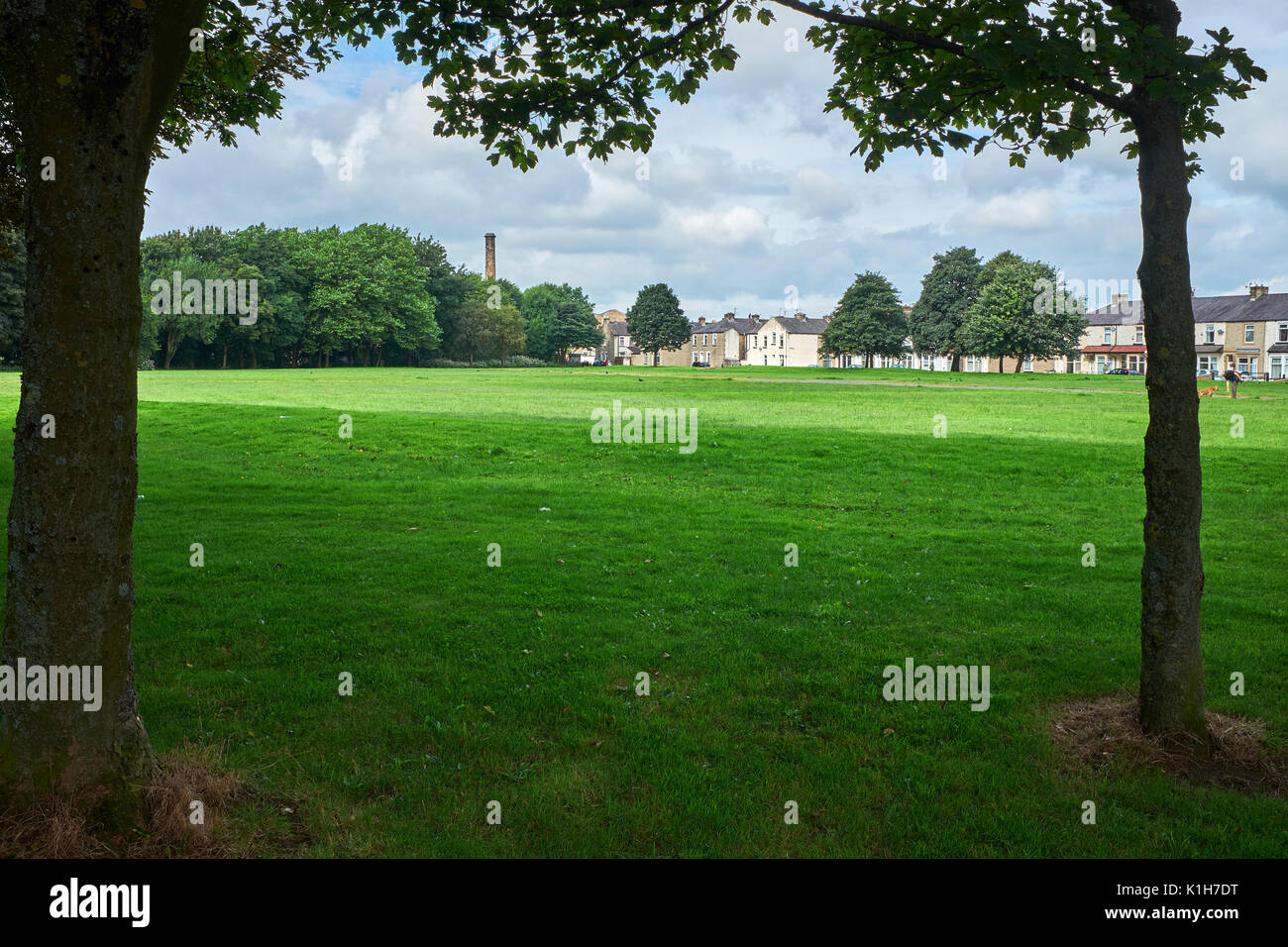 Towards Thursfield Rd and River Calder across grassy open space from ...