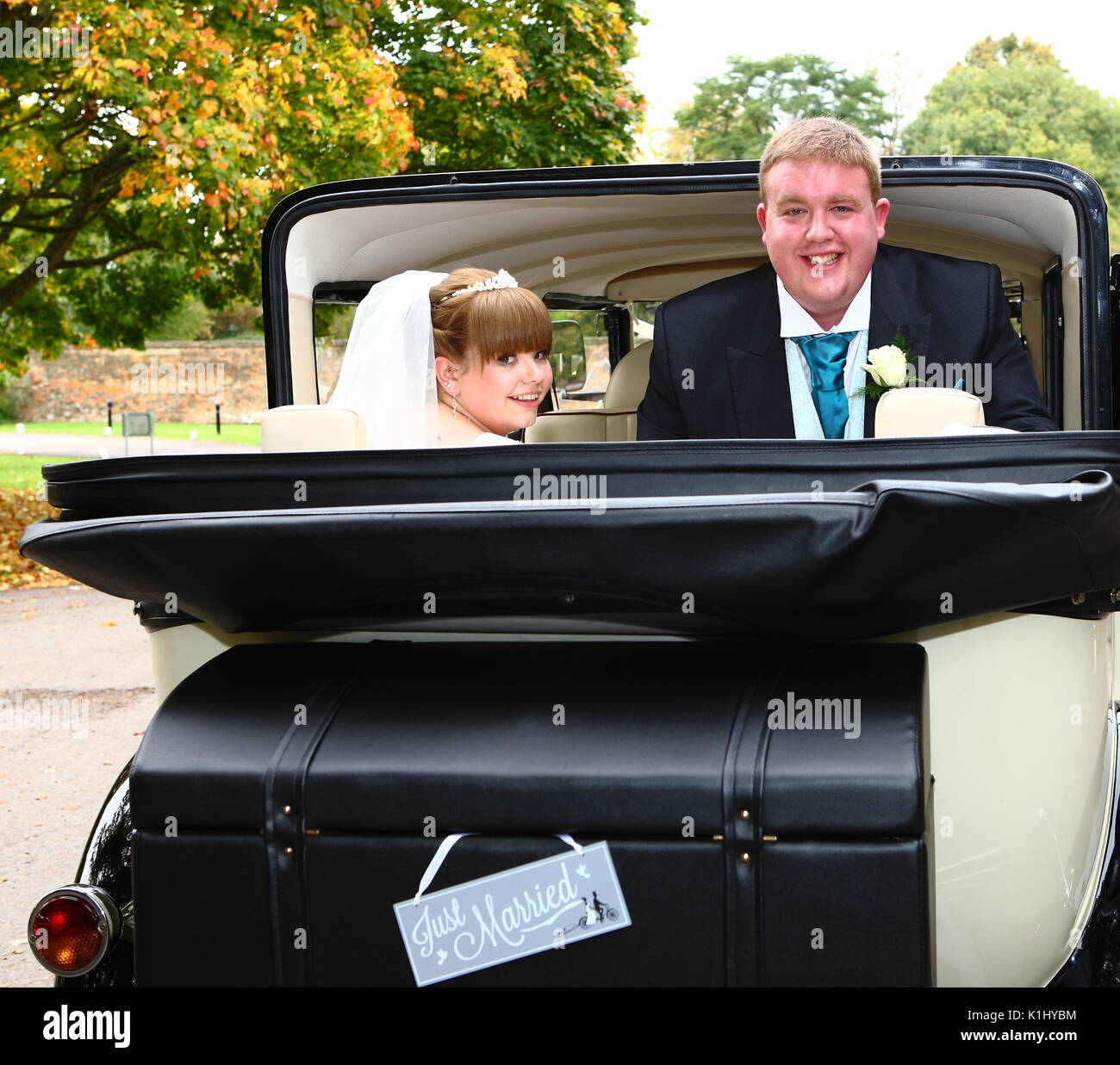 Wedding photographs, couples getting married and celebrating with their ...