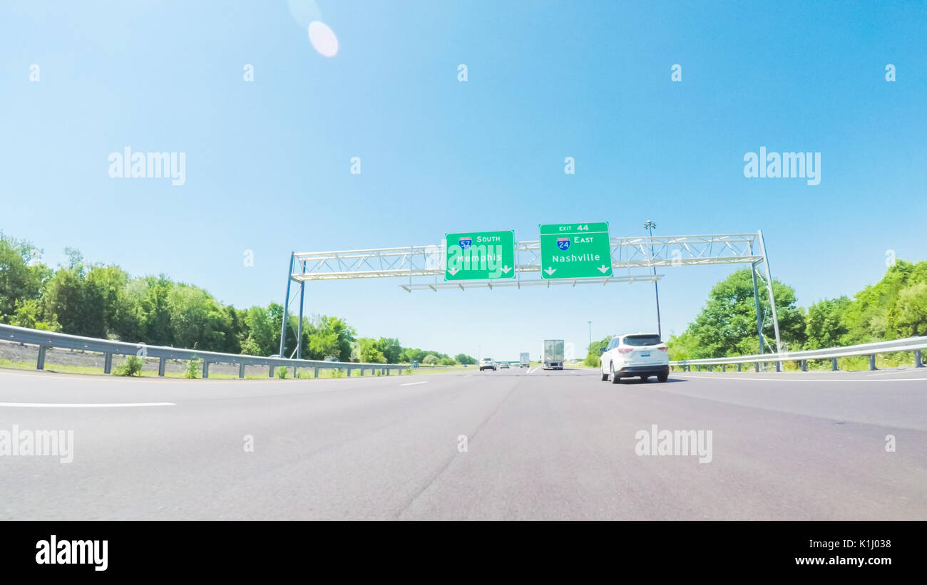 Road sign highway 40 east hi-res stock photography and images - Alamy