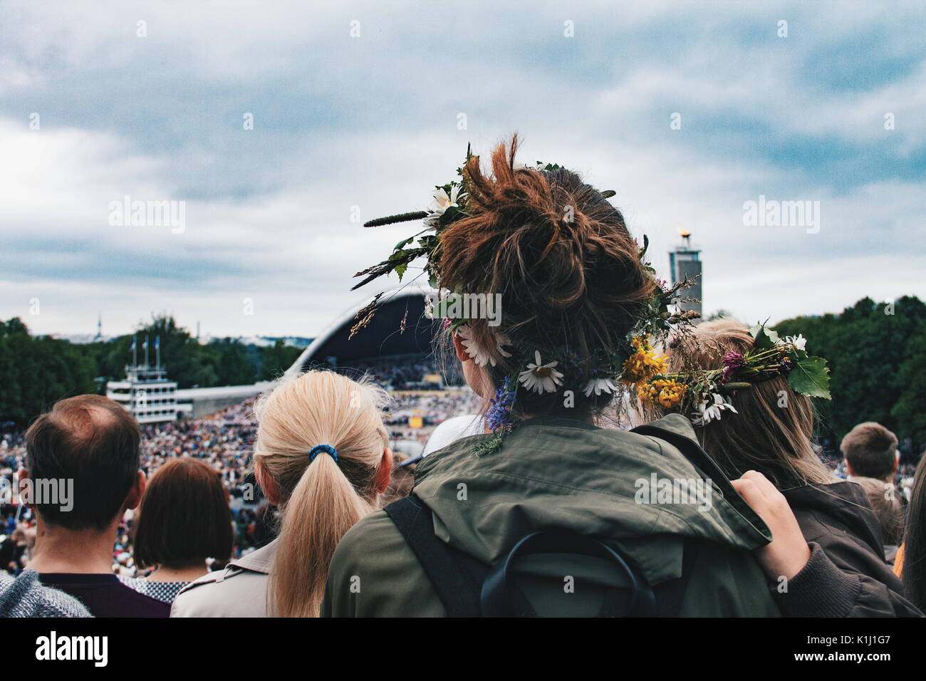 Spring dance hi-res stock photography and images - Alamy