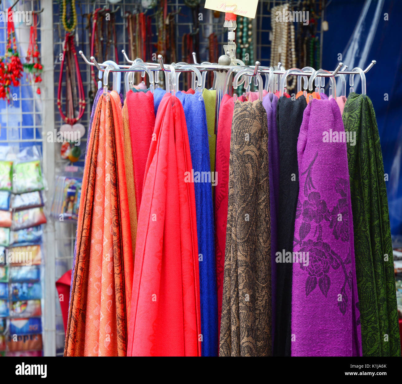 Selling textile in Chinatown, Singapore Stock Photo - Alamy