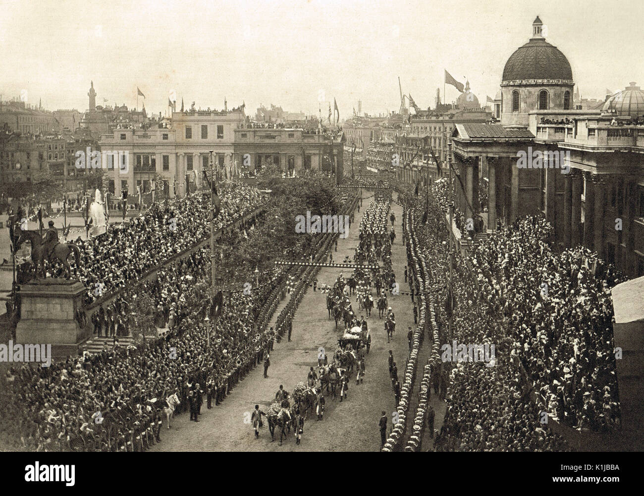 Queen Victoria's Diamond Jubilee procession passing the National ...