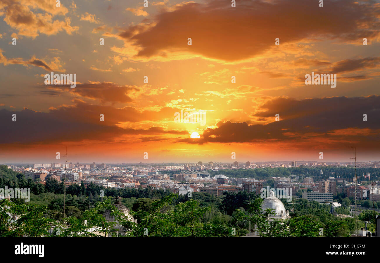 Madrid sunshine hi-res stock photography and images - Alamy