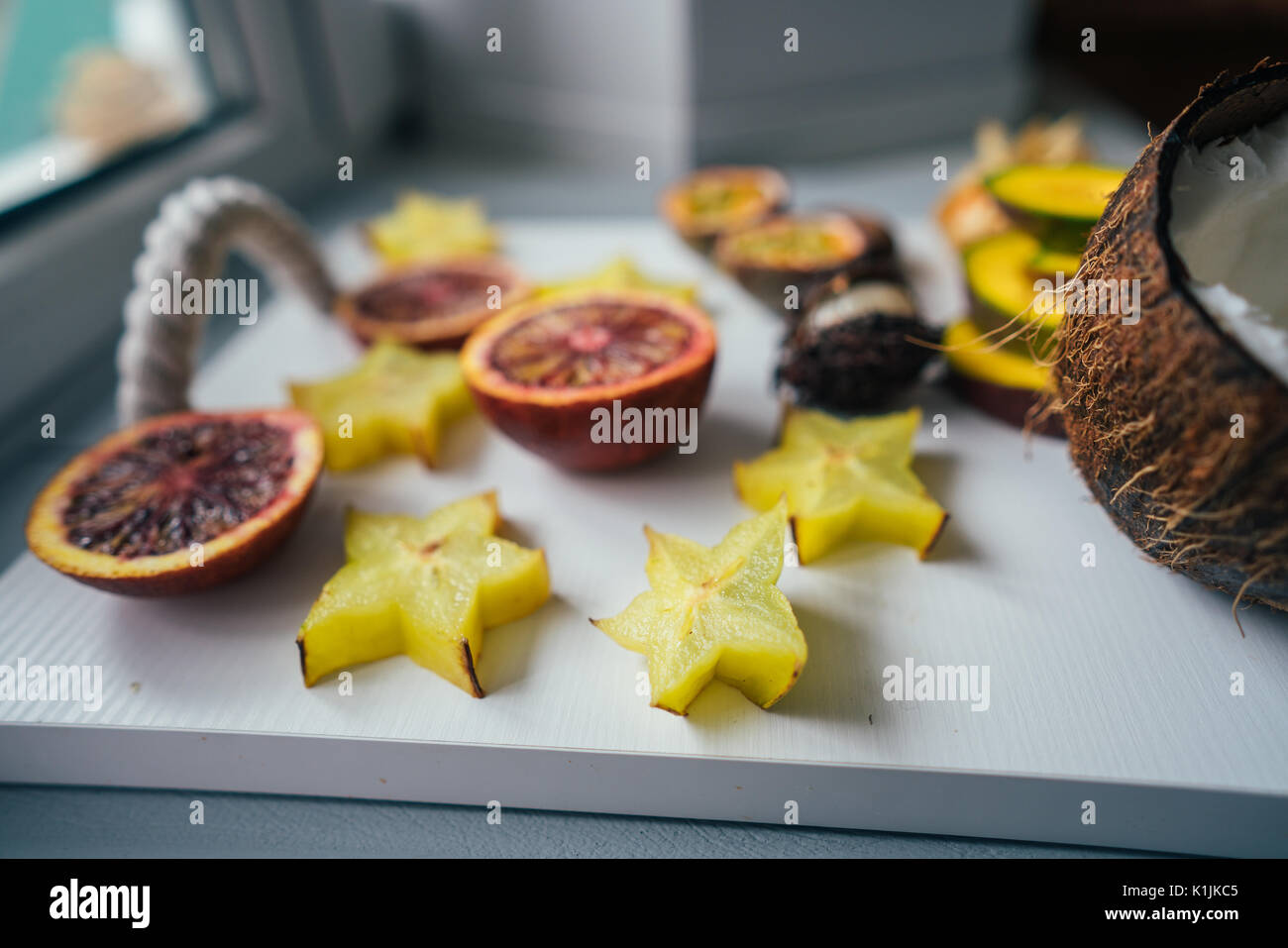 Exotic fruits platter close hi-res stock photography and images - Alamy