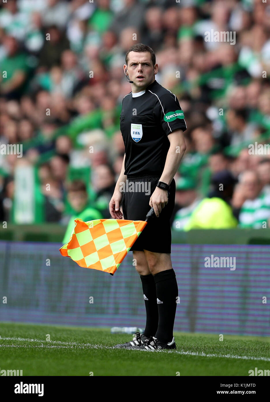 Assistant referee Douglas Ross during the Ladbrokes Scottish ...