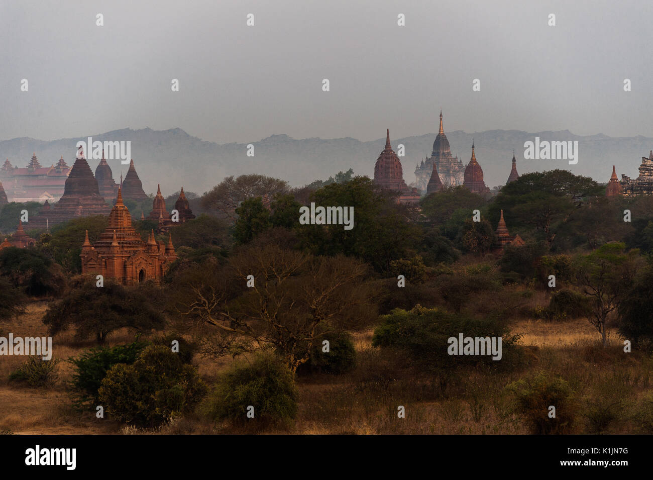 Bagan archaeological area and monuments hi-res stock photography and ...