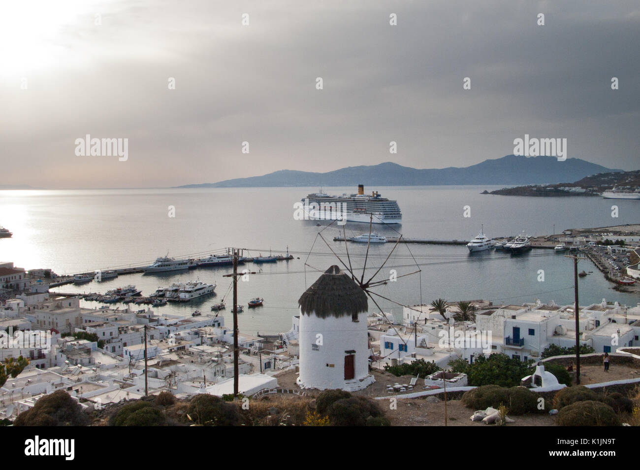 Cruise ship in Mykonos Stock Photo - Alamy