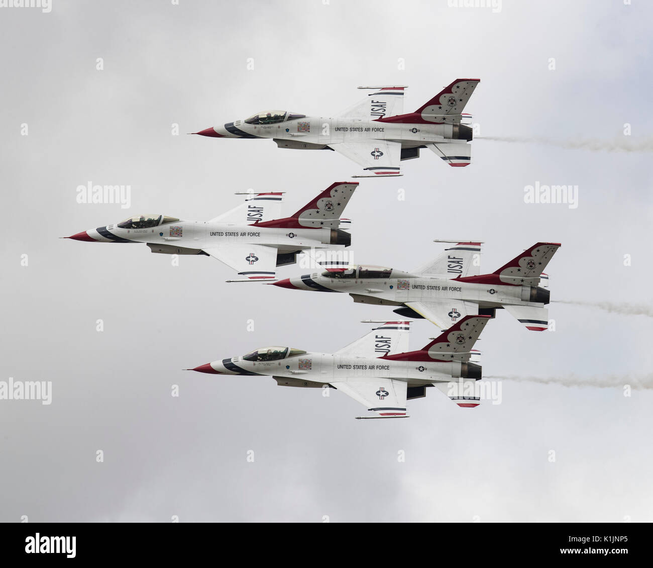 The USAF Thunderbirds demonstration aerobatic display team flying at ...