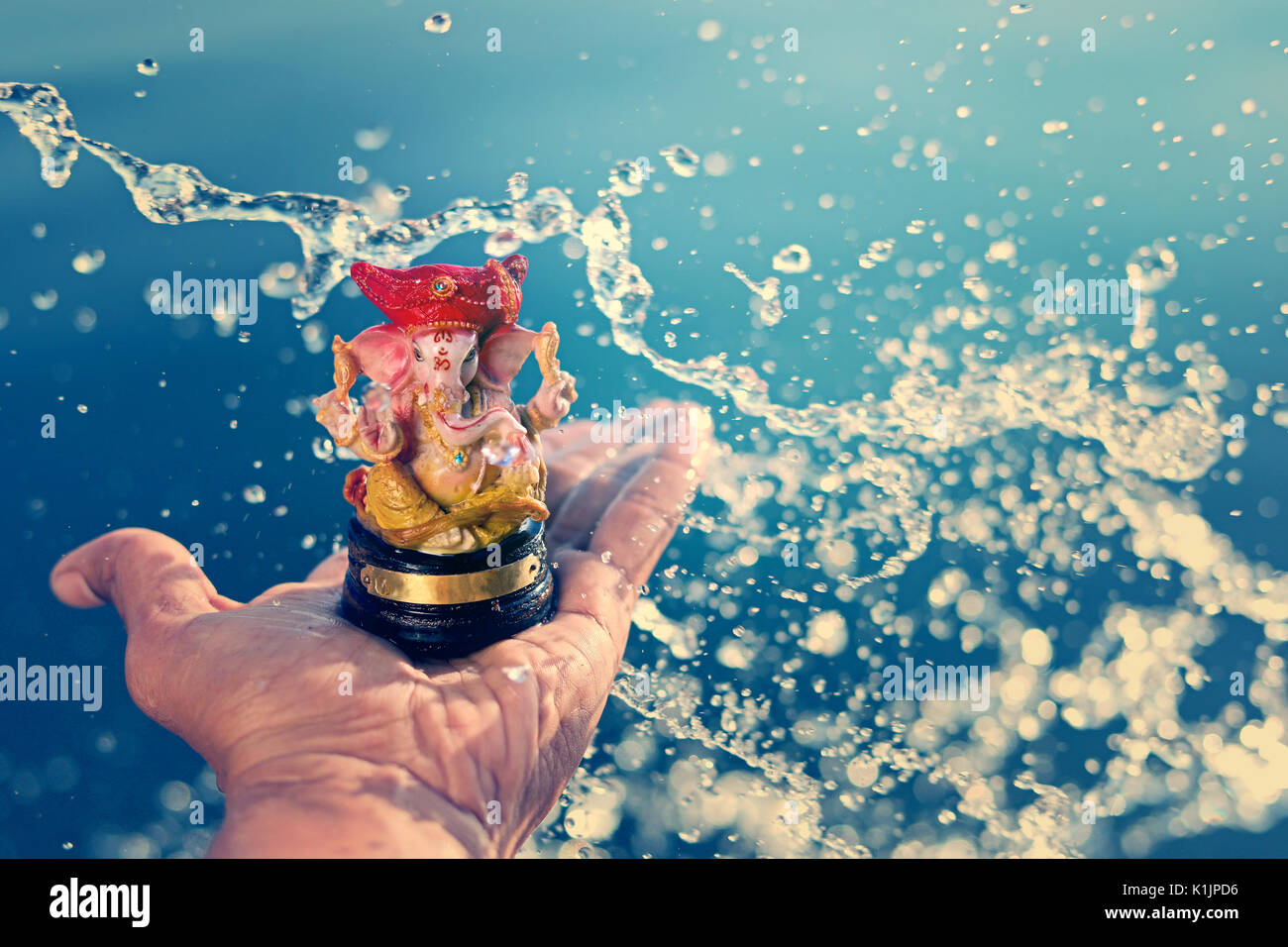 Hand of ganesha hi-res stock photography and images - Alamy