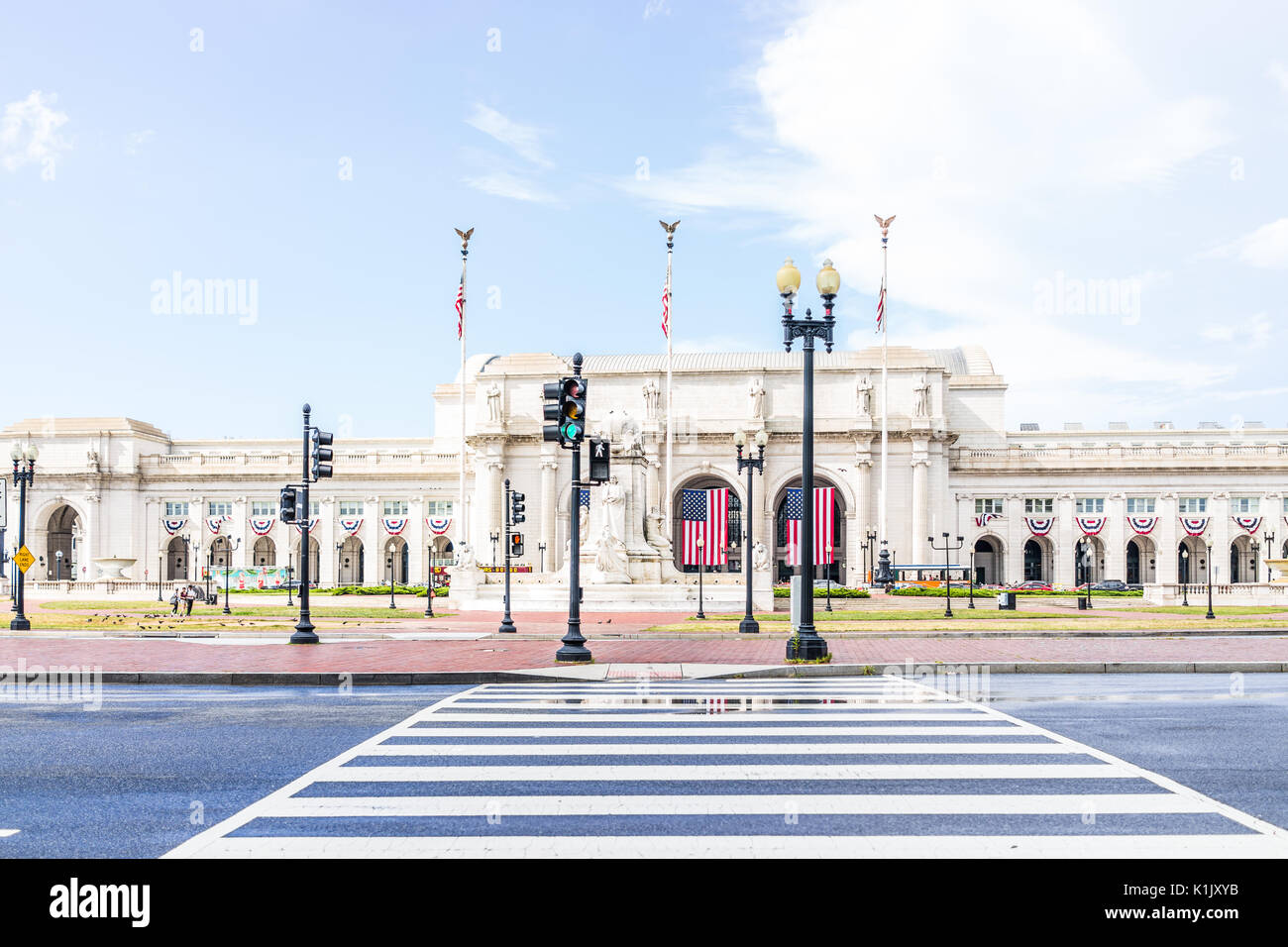 Washington dc traffic circle hi-res stock photography and images - Alamy