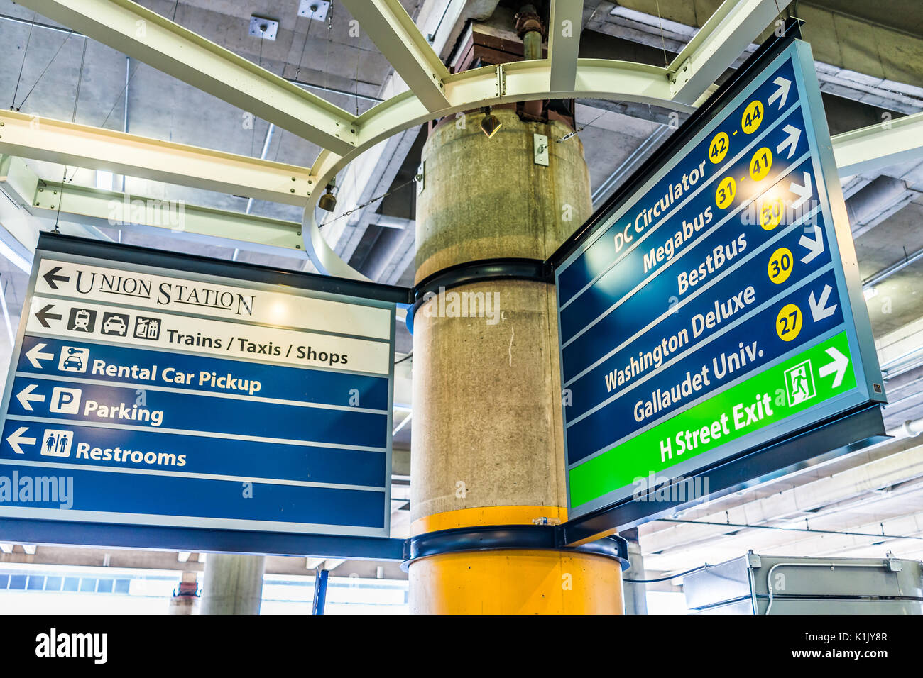 Washington DC, USA - July 1, 2017: Inside Union Station parking garage ...