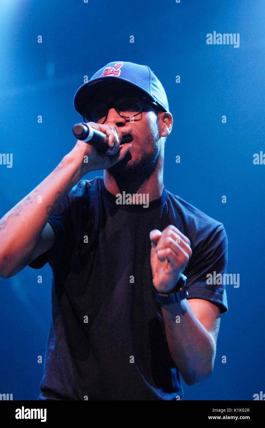 Kid Cudi performing 2009 Power 106 Powerhouse Honda Center August 8 ...