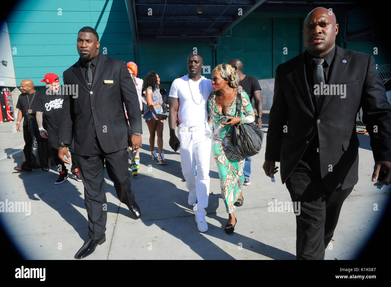Akon arrives DUB Magazine Show Los Angeles Convention Center August 26 ...