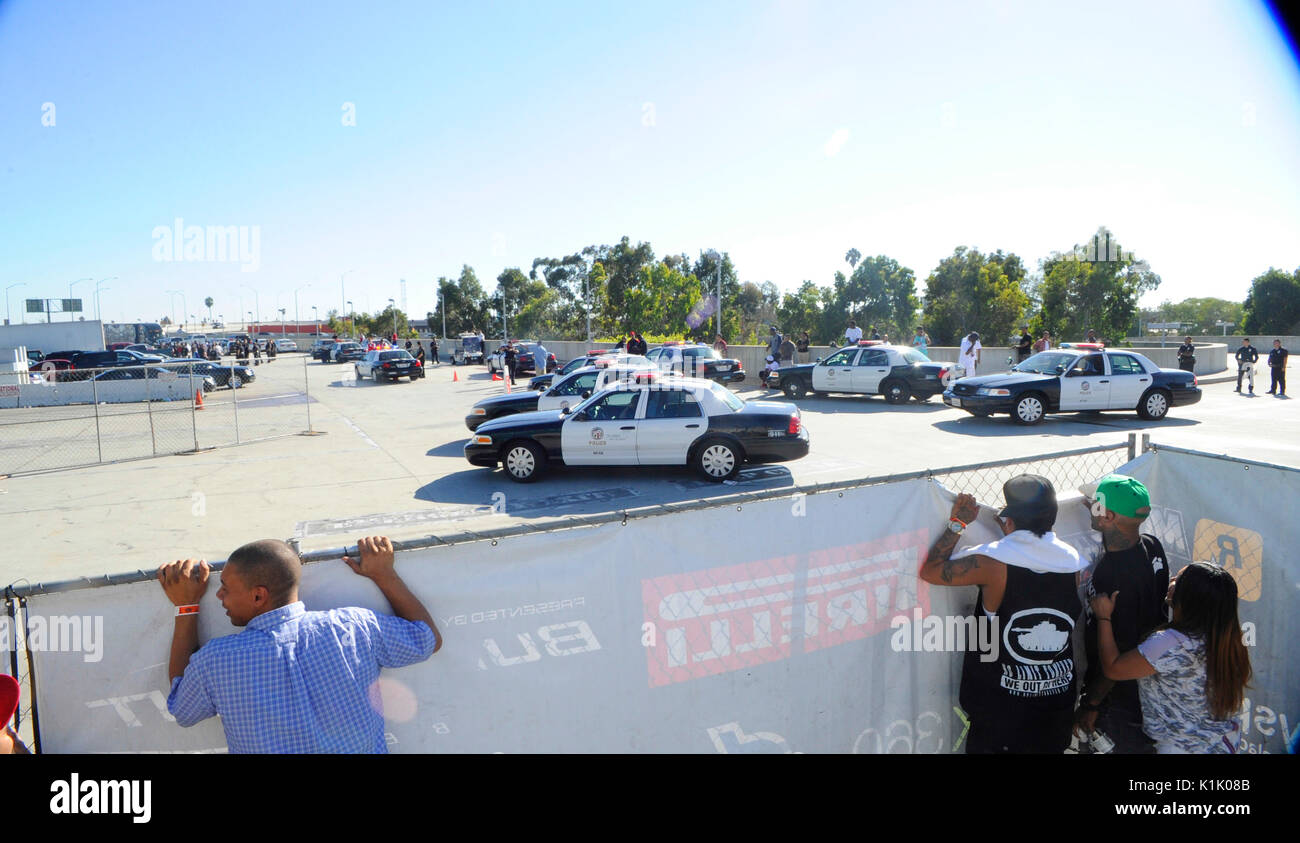 How to respond hi-res stock photography and images - Alamy