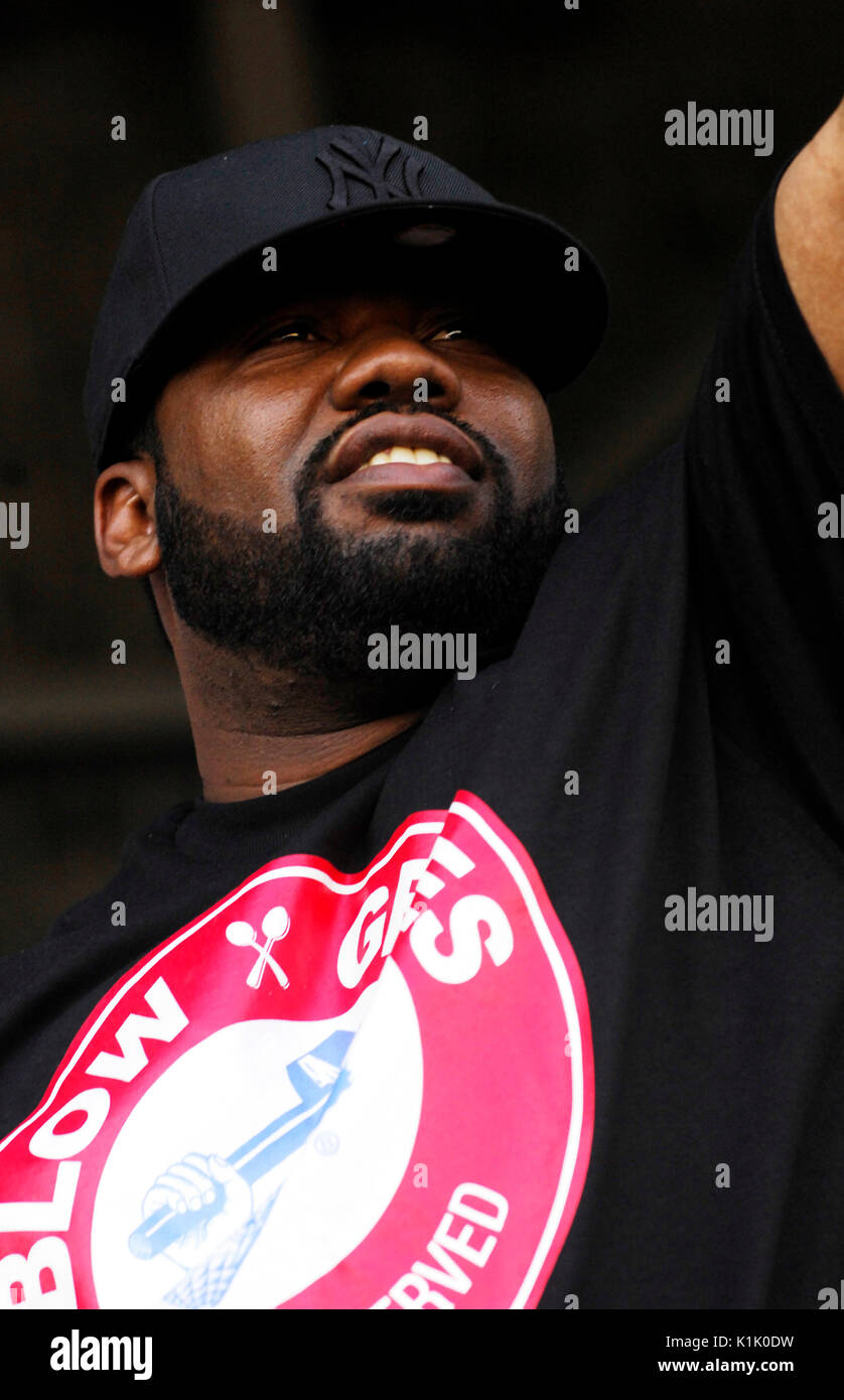 Ghostface Killah Wu Tang Clan performing 2008 Rock Bells Glen Helen ...