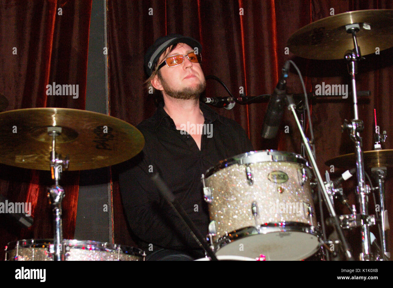 Frank carter singer hi-res stock photography and images - Alamy