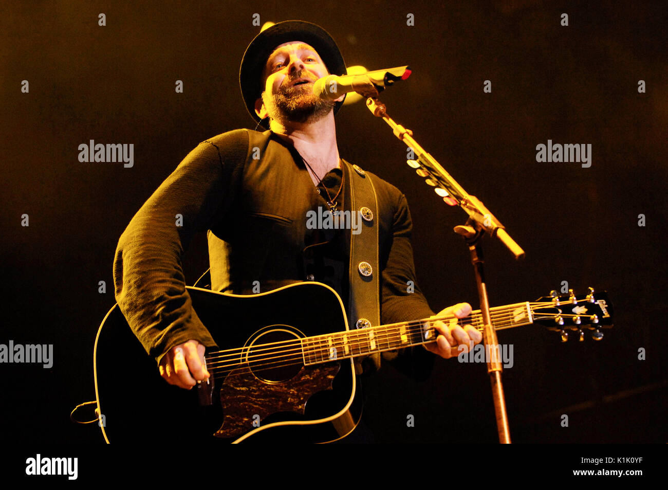 Kristian Bush Sugarland performs Stagecoach,California's County Music ...