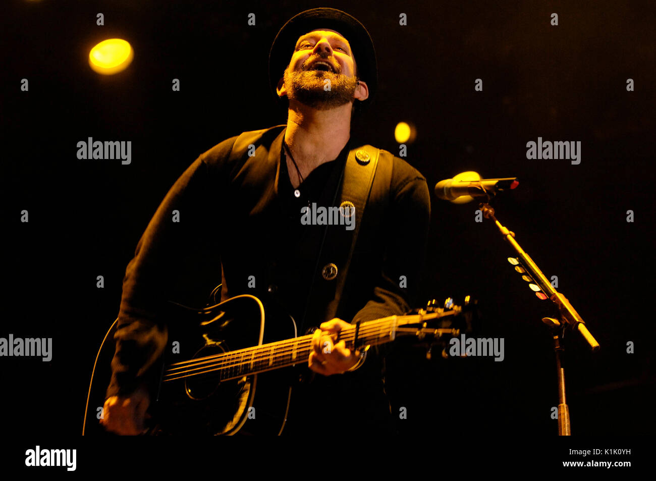 Kristian bush sugarland performs at stagecoach hi-res stock photography ...