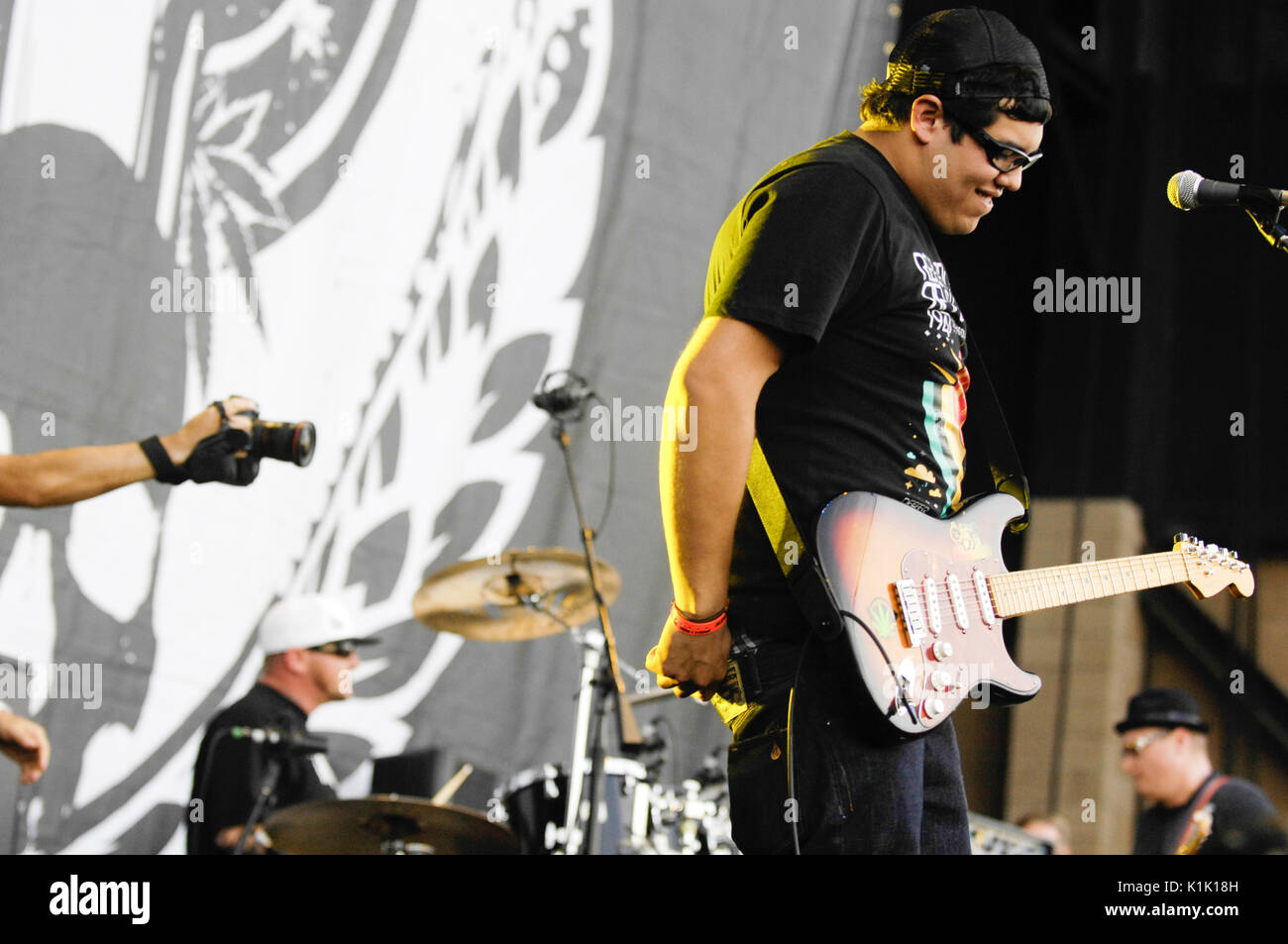 Bud Gaugh,Rome Ramirez Eric Wilson Sublime performs Cypress Hill's ...