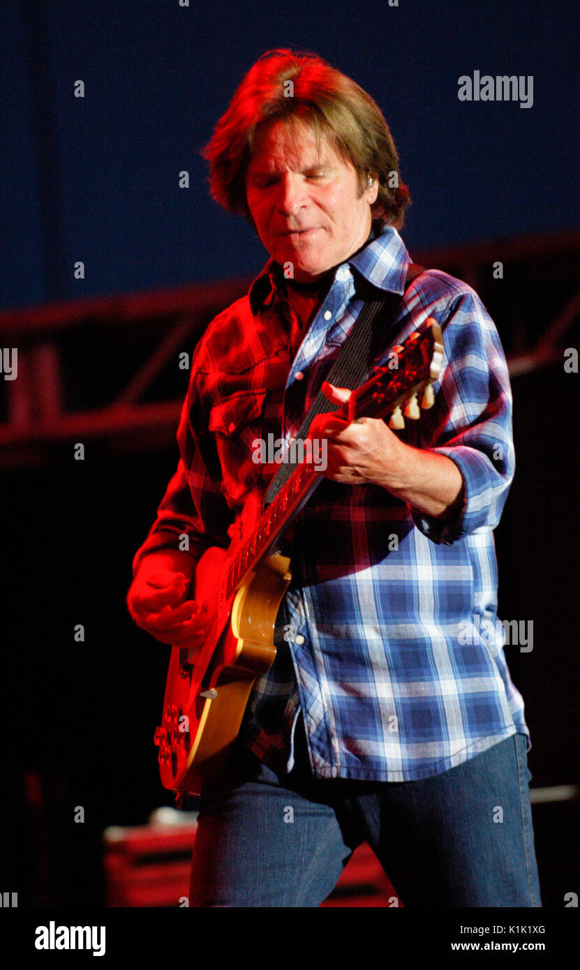John fogerty concert hi-res stock photography and images - Alamy