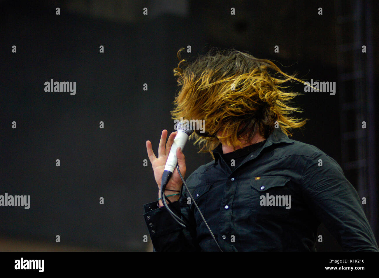Adam Lazzara Taking Back Sunday performs 2007 Projekt Revolution ...