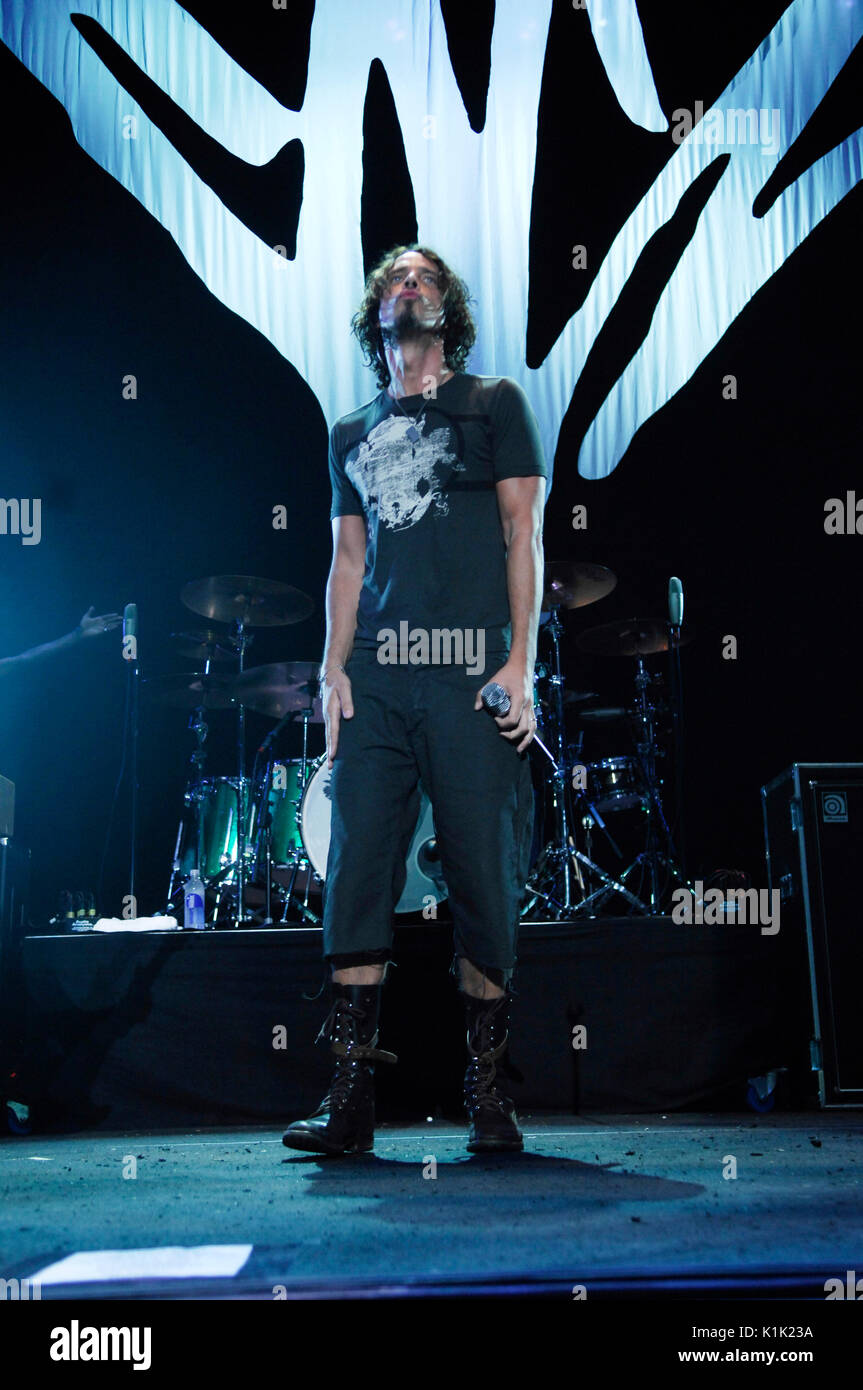 Projekt revolution tour hi-res stock photography and images - Alamy