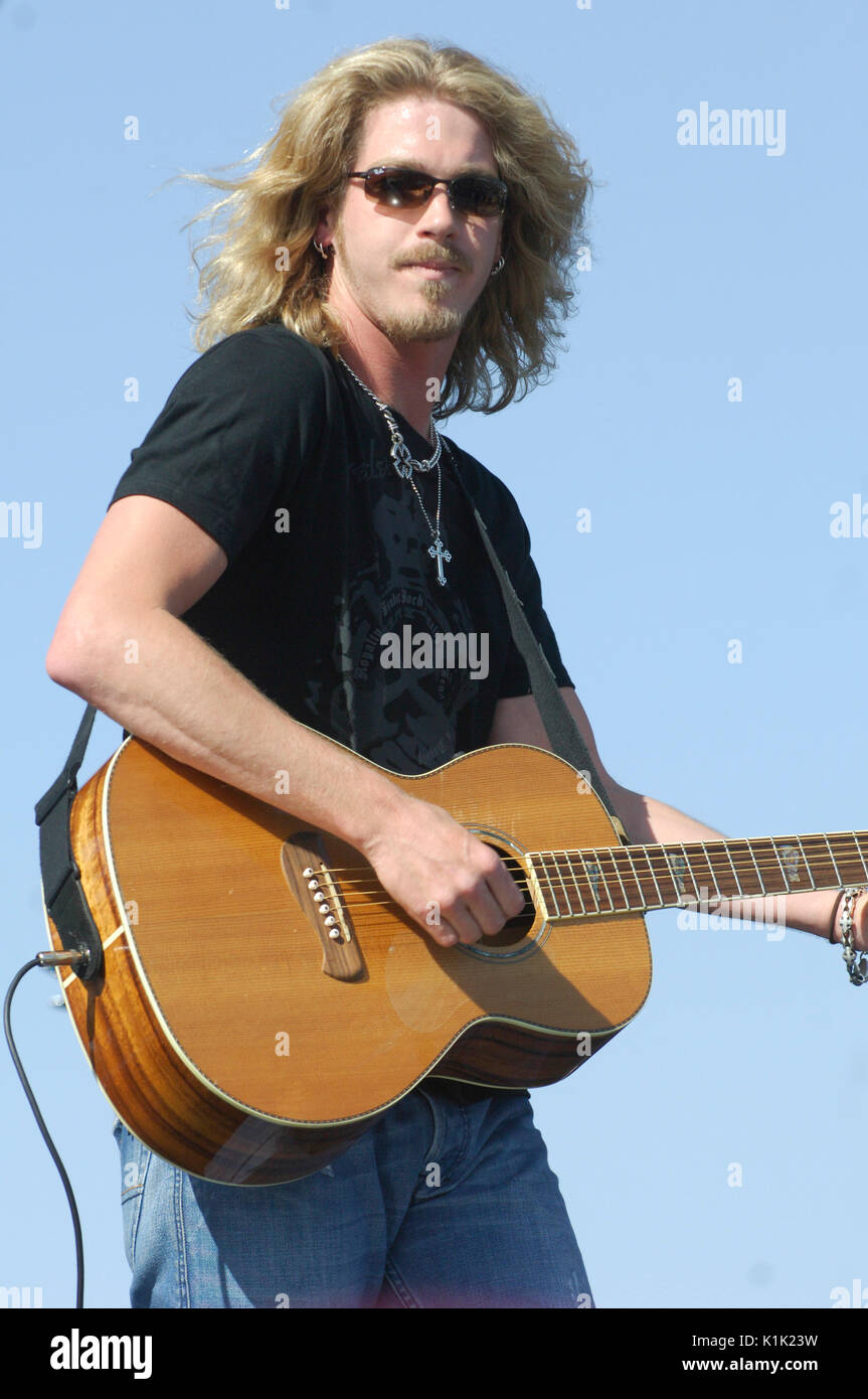Musician Bucky Covington performing 2008 Stagecoach Country Music ...