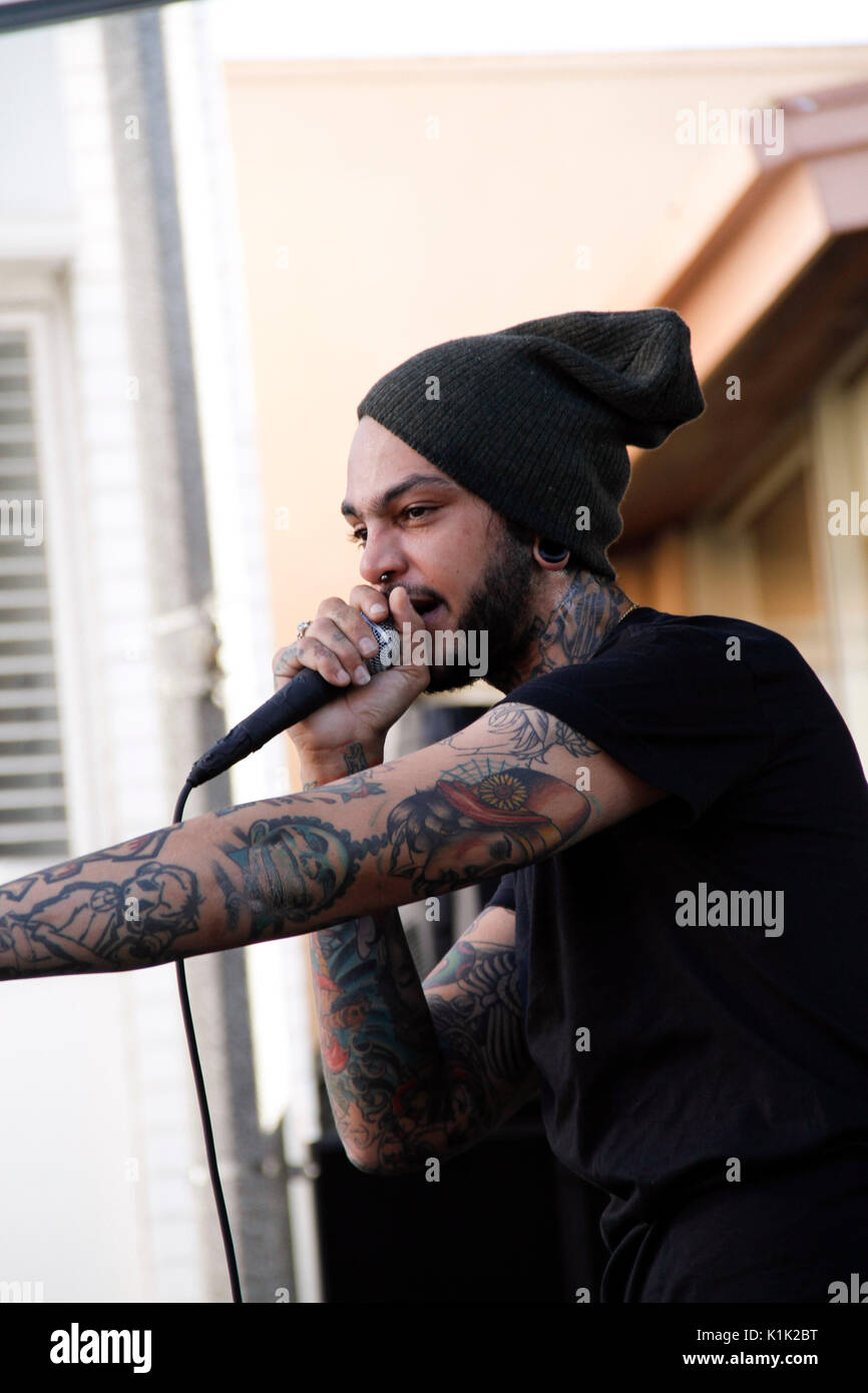 Travis "Travie" McCoy performs 2010 Sunset Strip Music Festival August ...