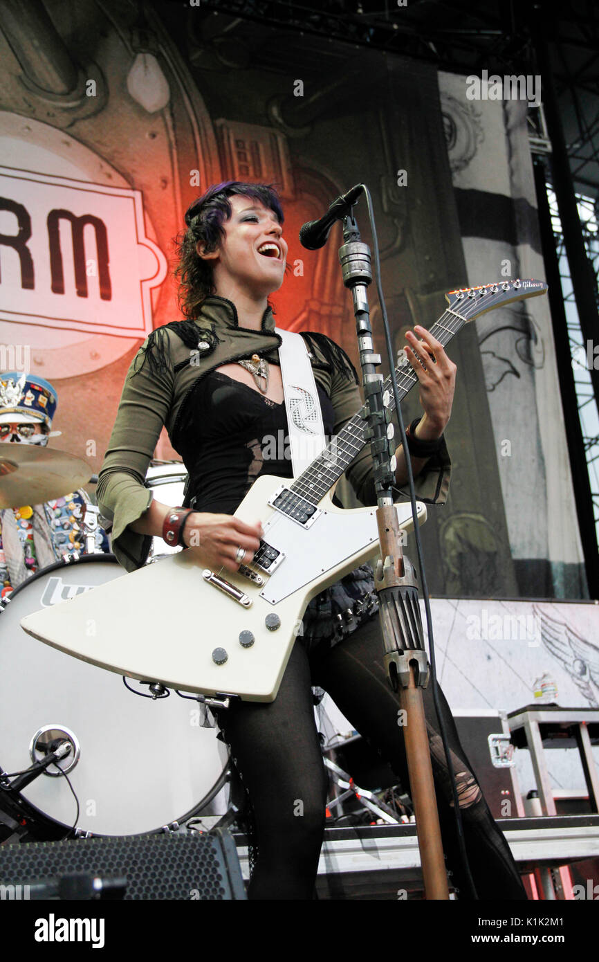 Elizabeth "Lzzy" Hale Halestorm performs 2010 Rockstar Energy Drink ...