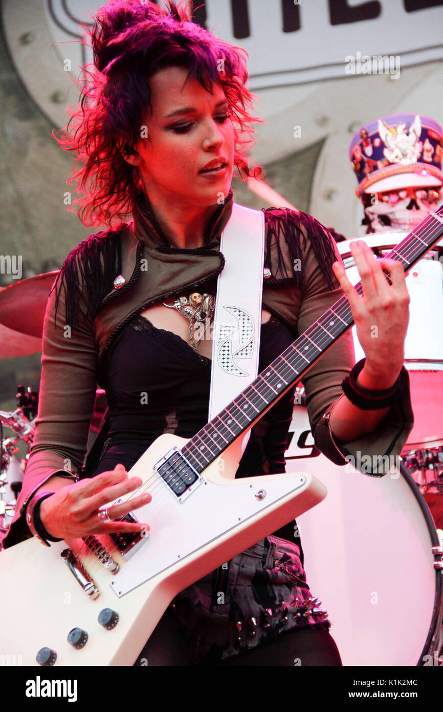 Elizabeth "Lzzy" Hale Halestorm performs 2010 Rockstar Energy Drink ...
