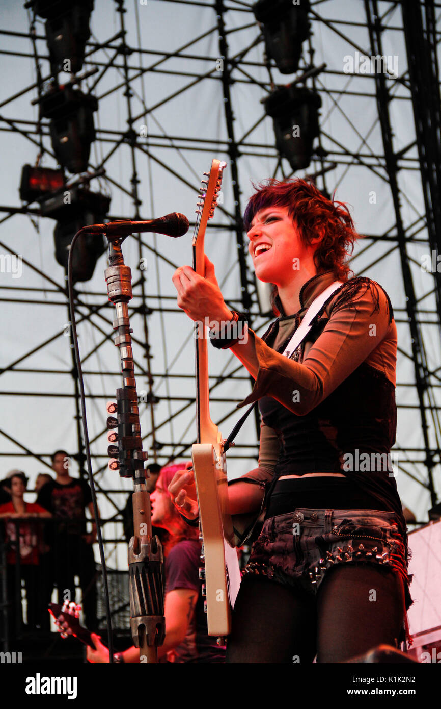 Elizabeth "Lzzy" Hale Halestorm performs 2010 Rockstar Energy Drink ...