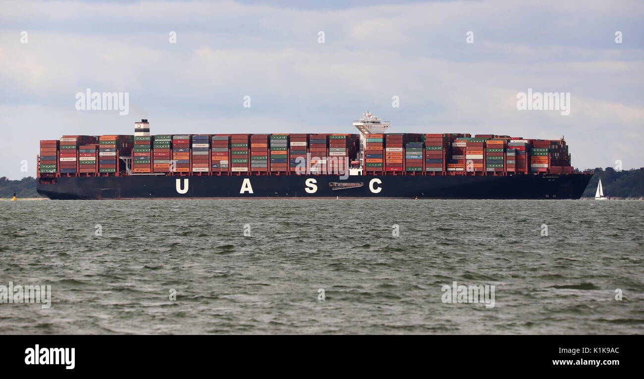 Reefer ships hi-res stock photography and images - Alamy