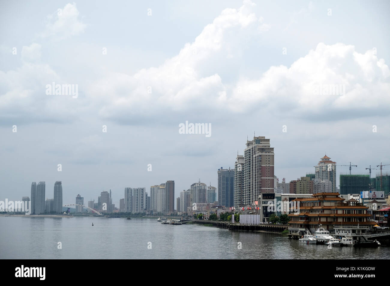 Dandong city hi-res stock photography and images - Alamy