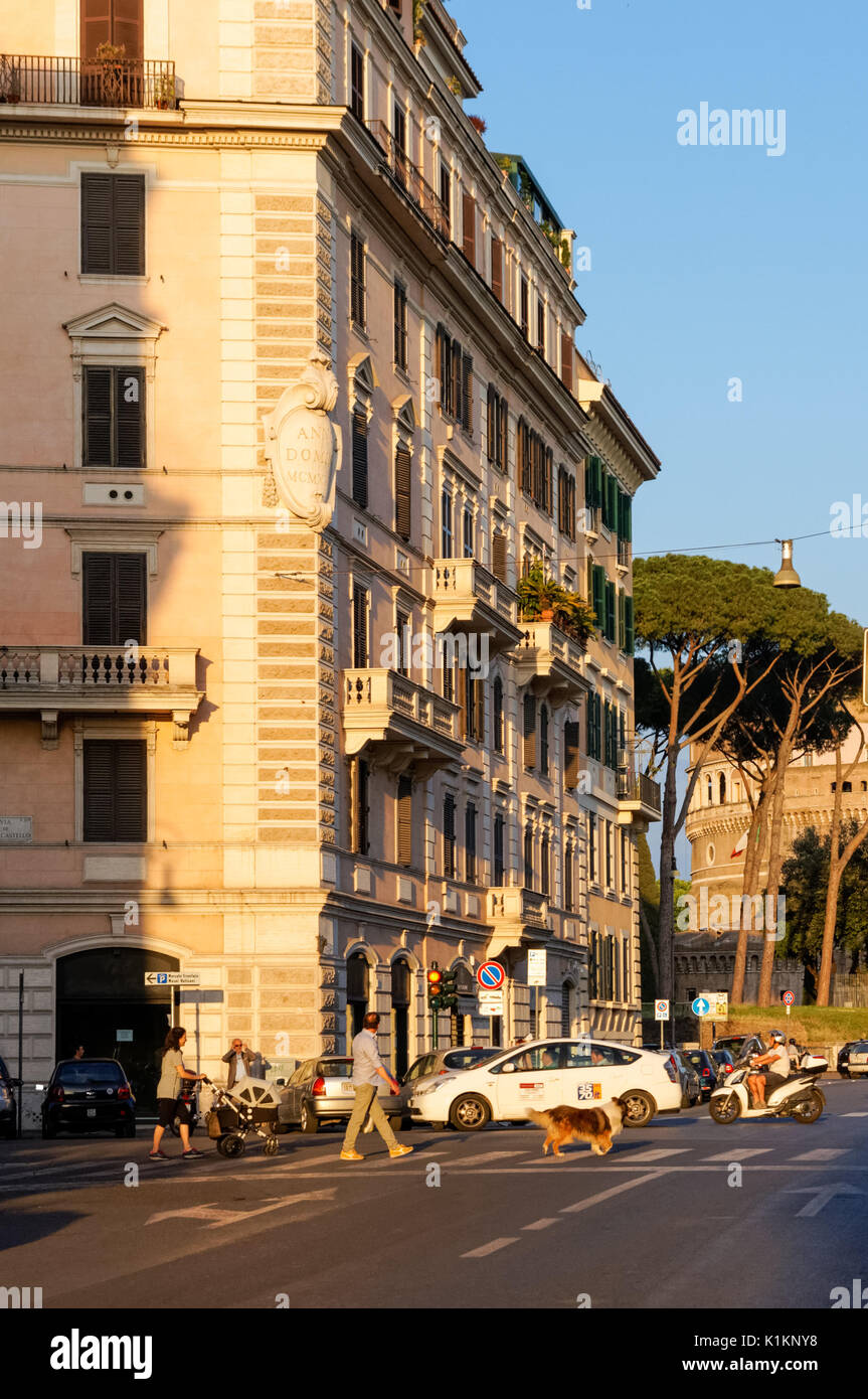 Roman residential hi-res stock photography and images - Alamy