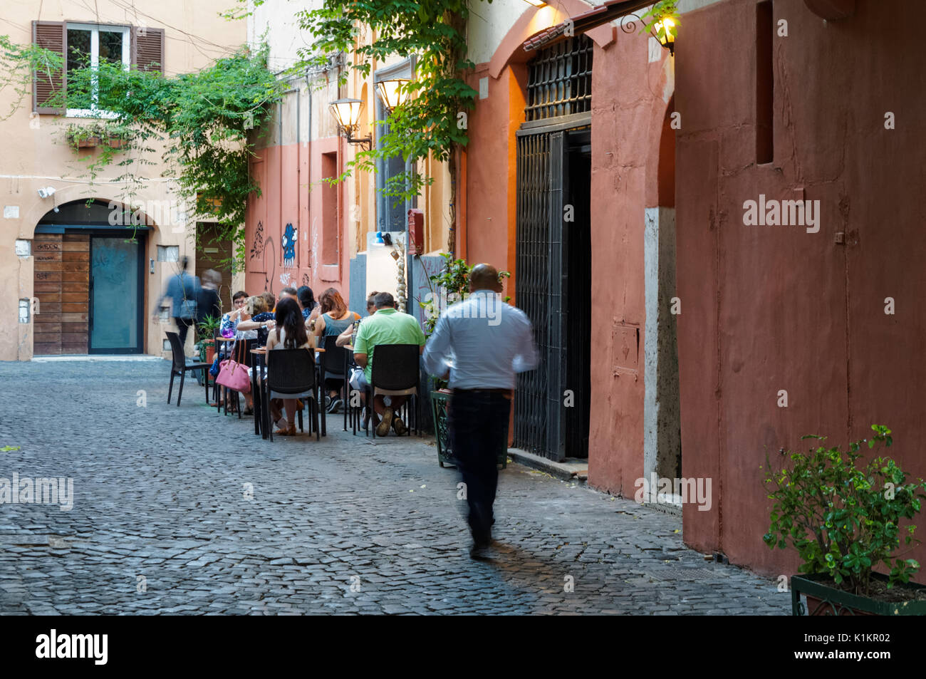Tourists visiting restaurants in Trastevere, Rome, Italy Stock Photo ...