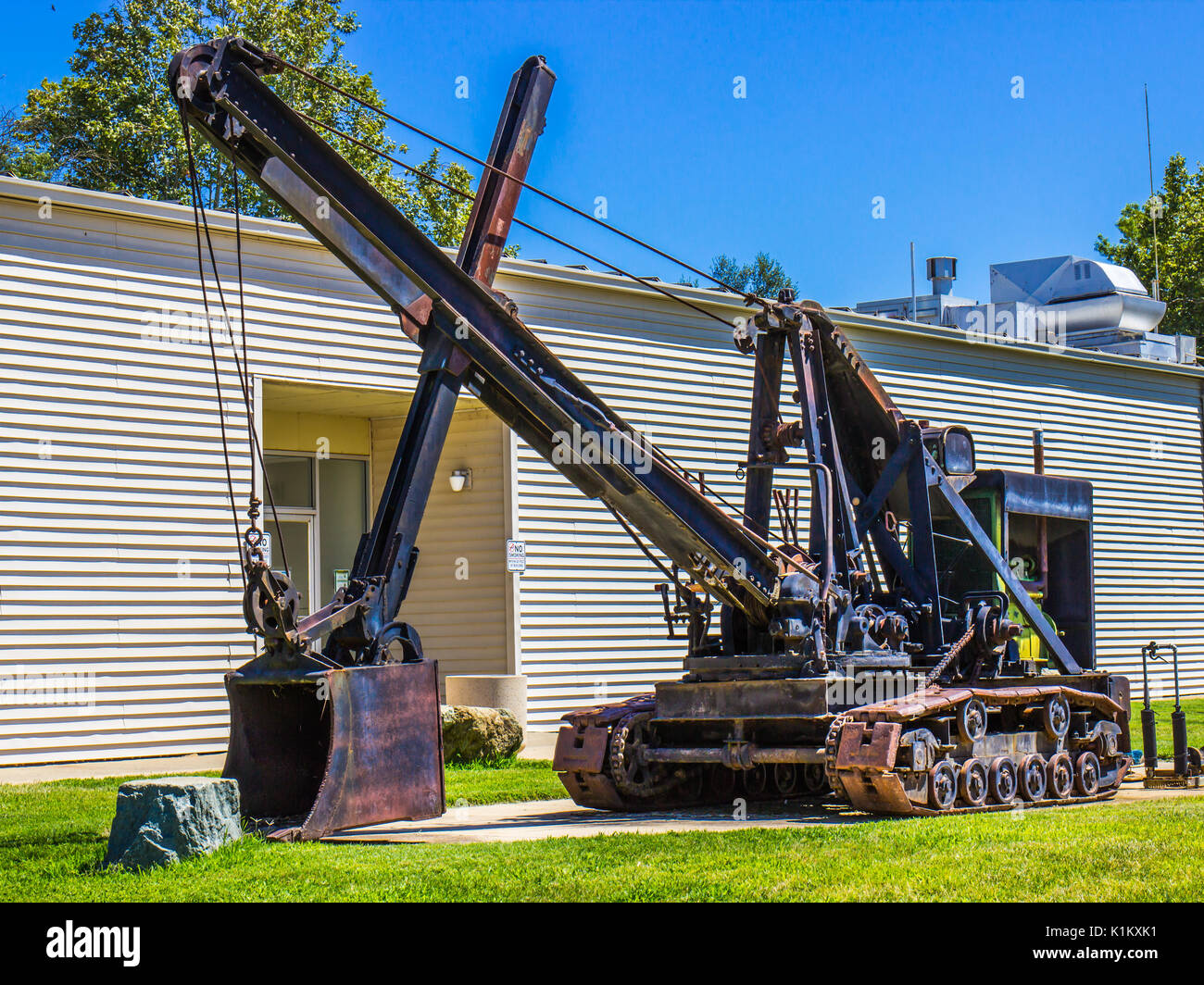 Modern Steam Shovel